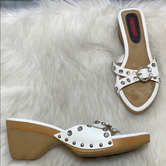 Lisa Vicky | Shoes | Lisa Vicky White Leather Buckle Studded Sandal Sz7 ...